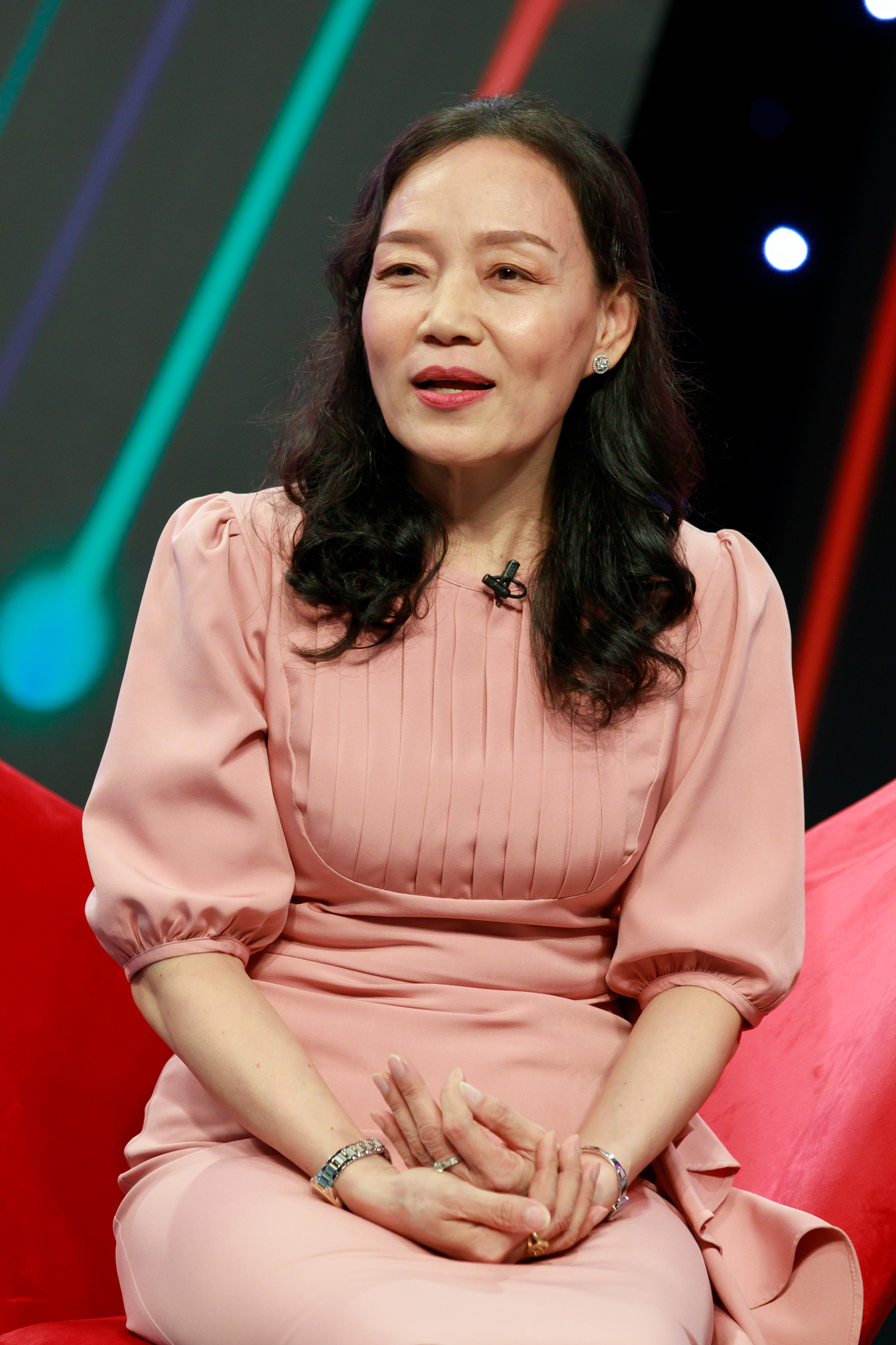 Cặp đôi U55 hỏi cưới chỉ sau 2 tháng được Quyền Linh - Ngọc Lan mai mối